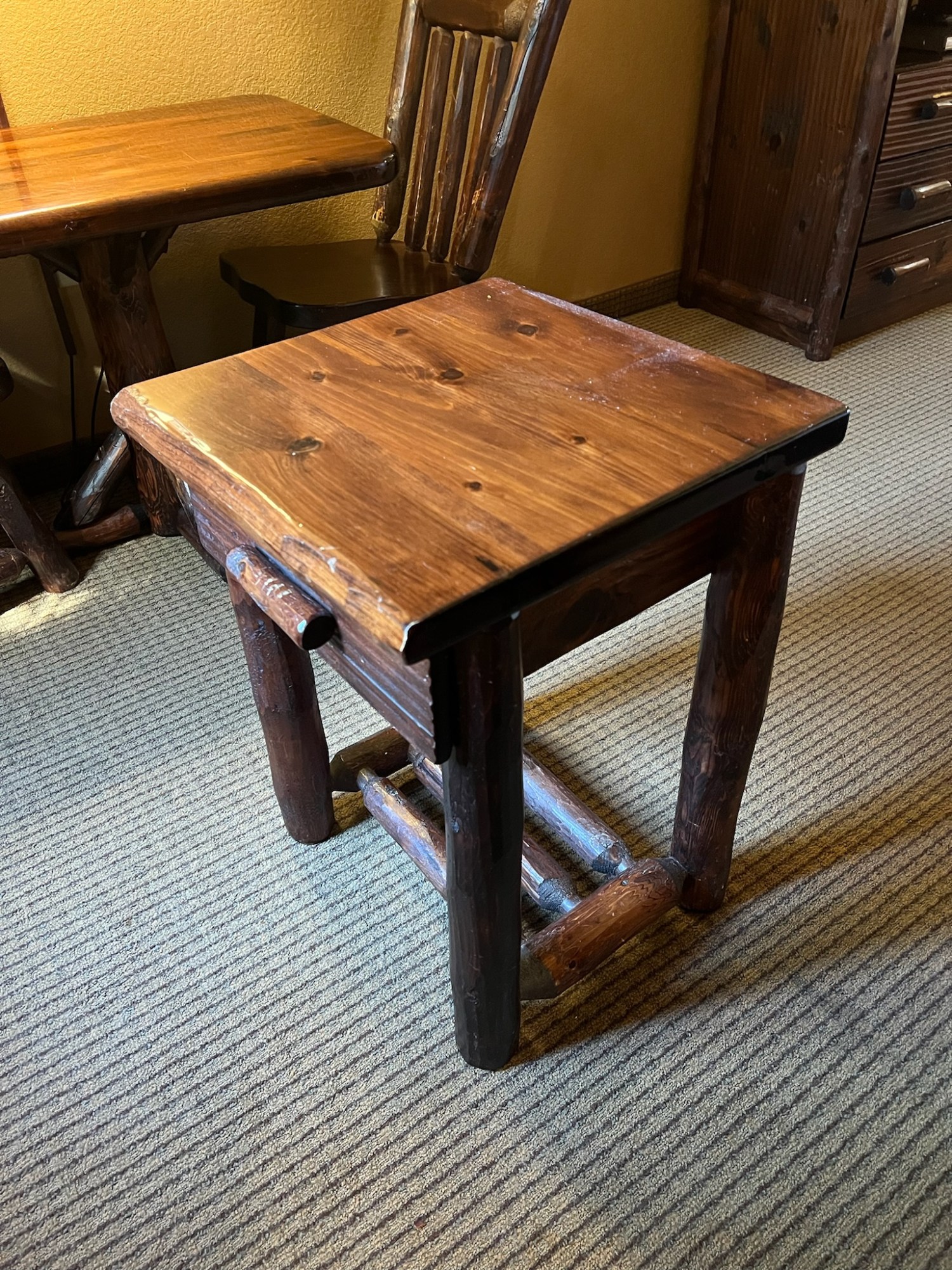 Inventory – Log Furniture Liquidators