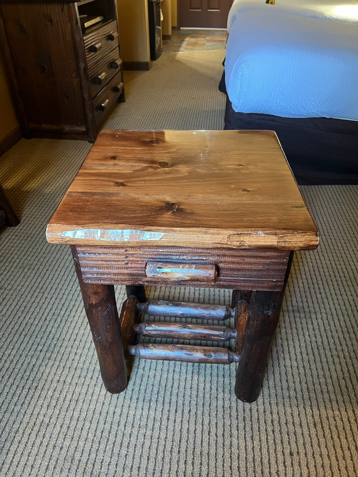 Inventory – Log Furniture Liquidators